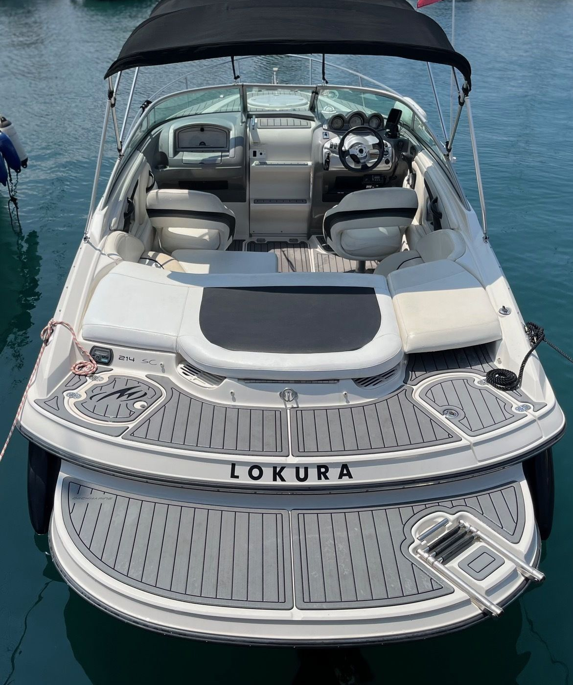 Monterey — 214 Fs (2008) - Book Any Boat